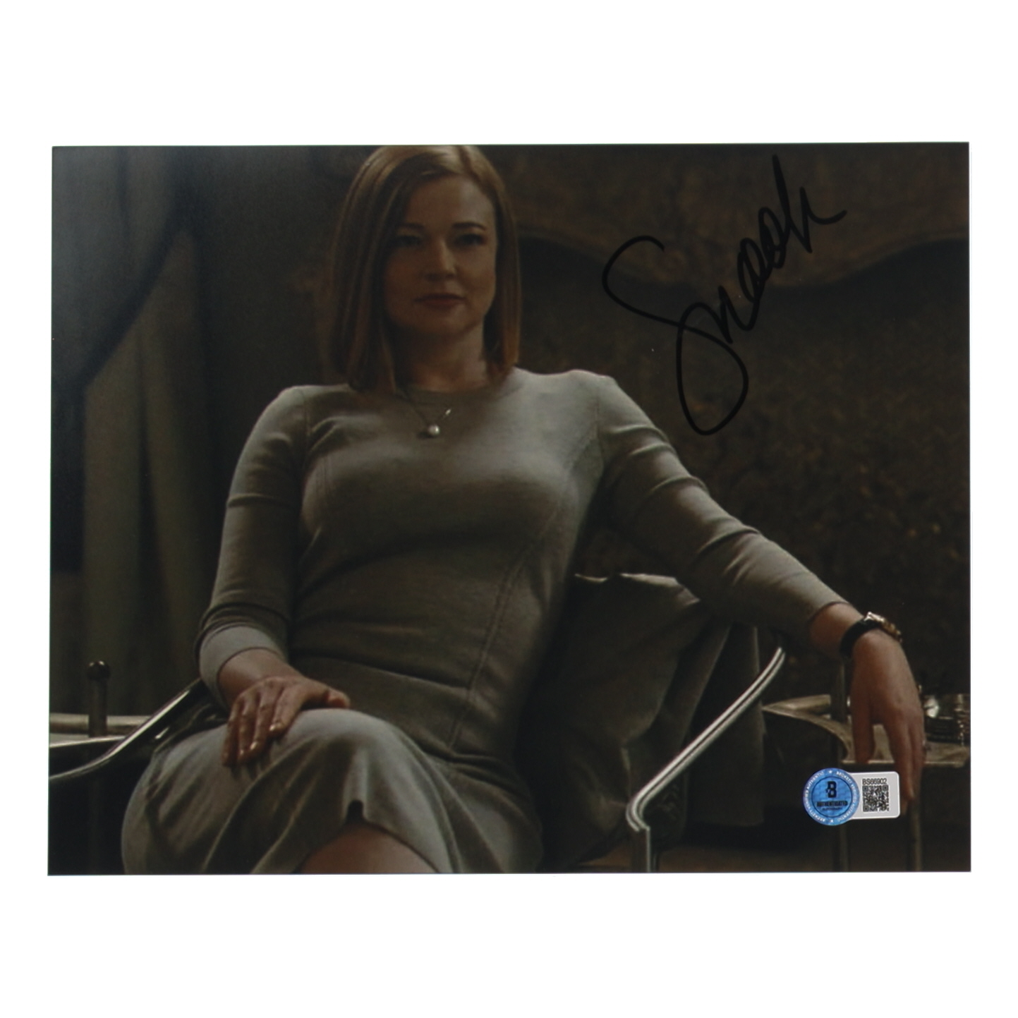 Sarah Snook Signed "Succession" 8x10 Photo (Beckett) | Pristine Auction