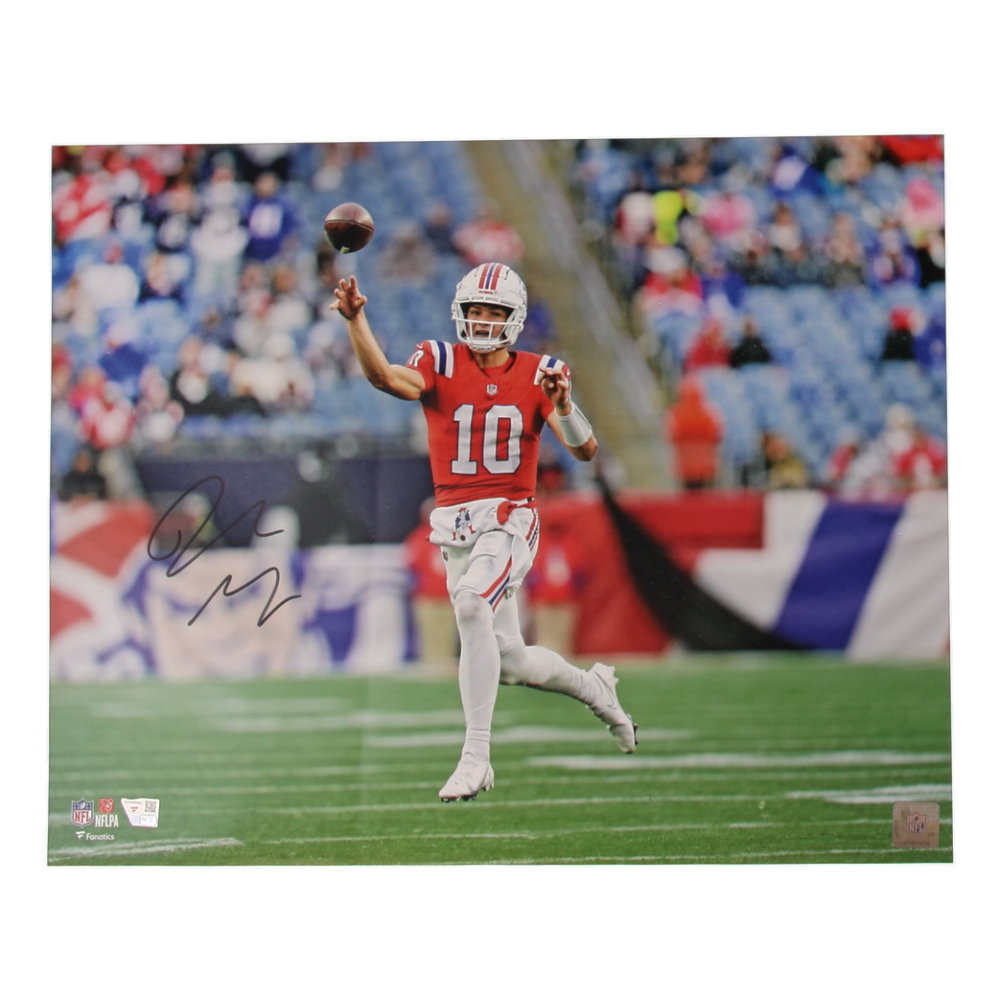 Drake Maye Signed Patriots 16x20 Photo (Fanatics) | Pristine Auction