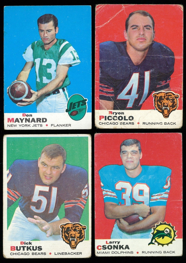 Lot of (4) 1969 Topps Football Cards with #139 Dick Butkus, #120 Larry ...