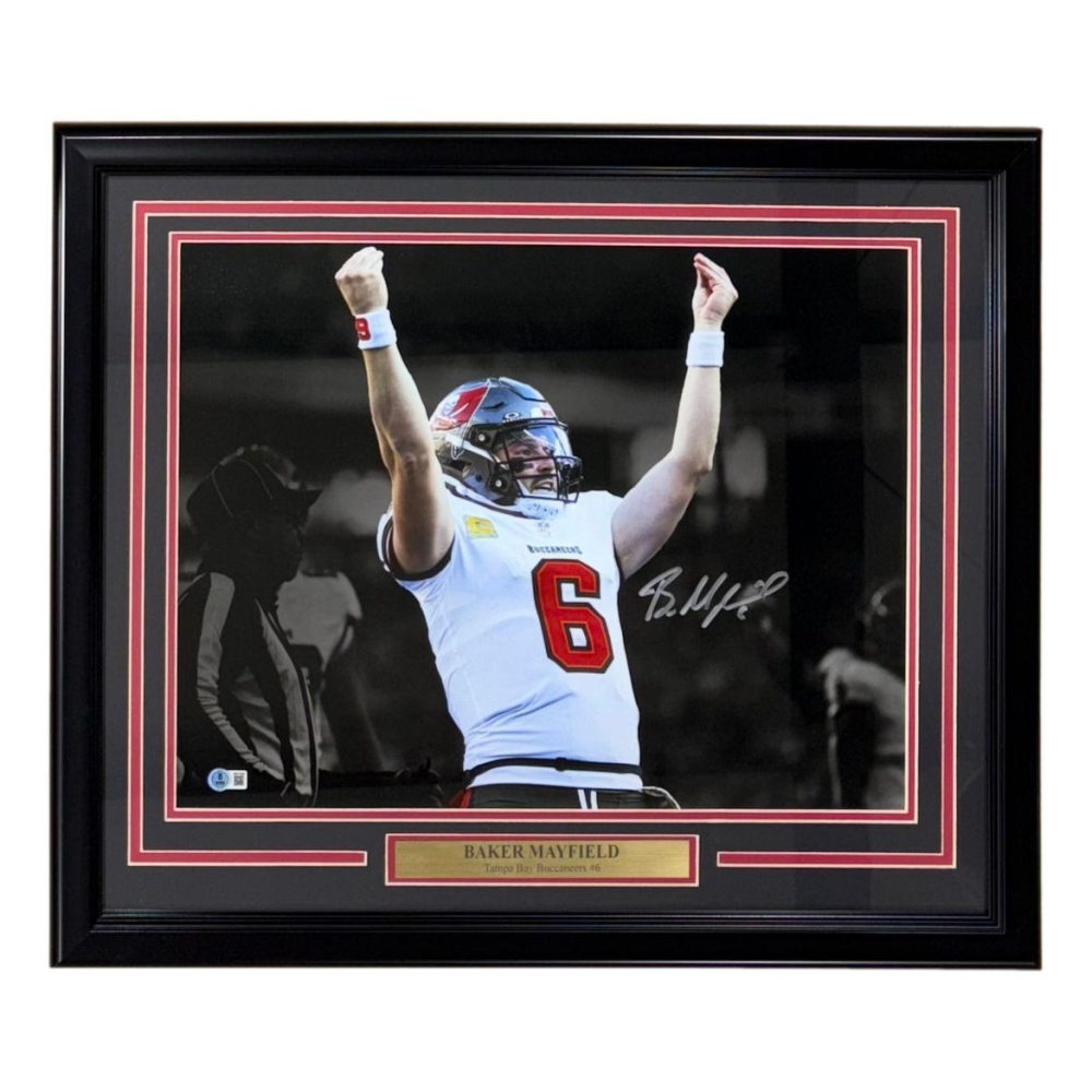 Baker Mayfield Signed Buccaneers Custom Framed Photo (Beckett ...