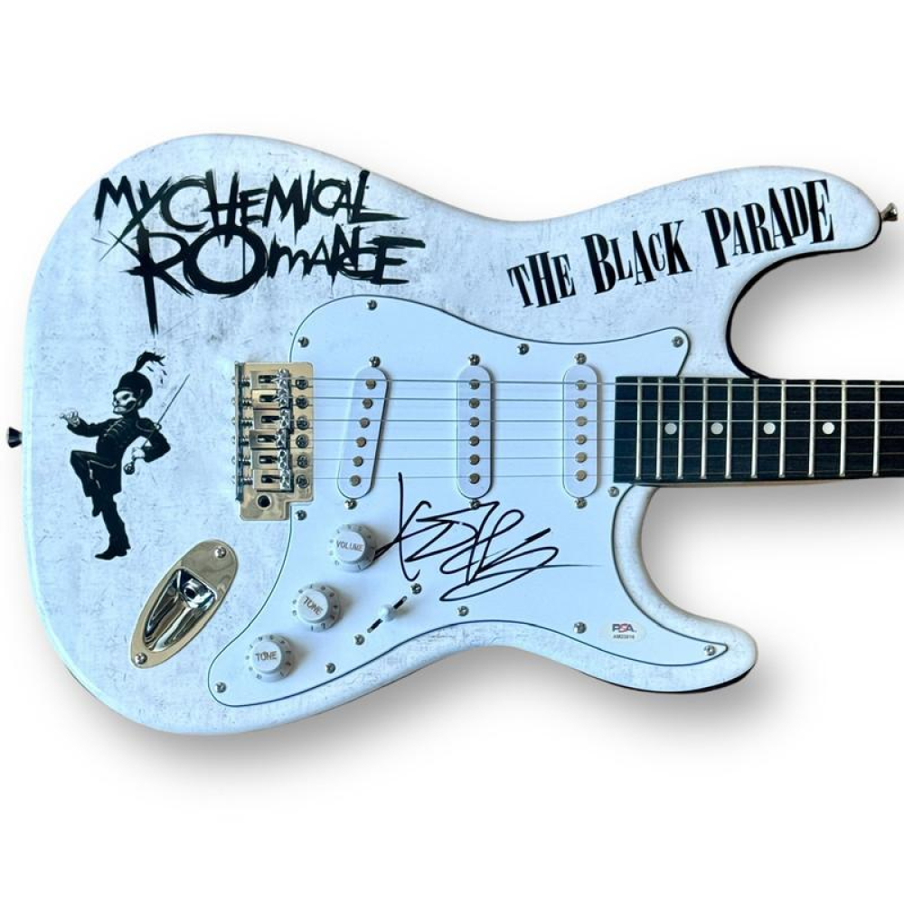 Gerard Way Signed "My Chemical Romance" Custom Stratocaster Guitar (PSA ...