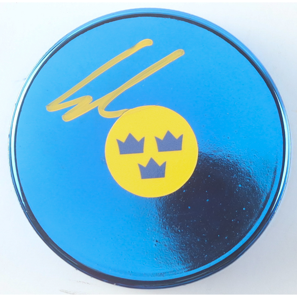 Leo Carlsson Signed Team Sweden Logo Hockey Puck (JSA) | Pristine Auction