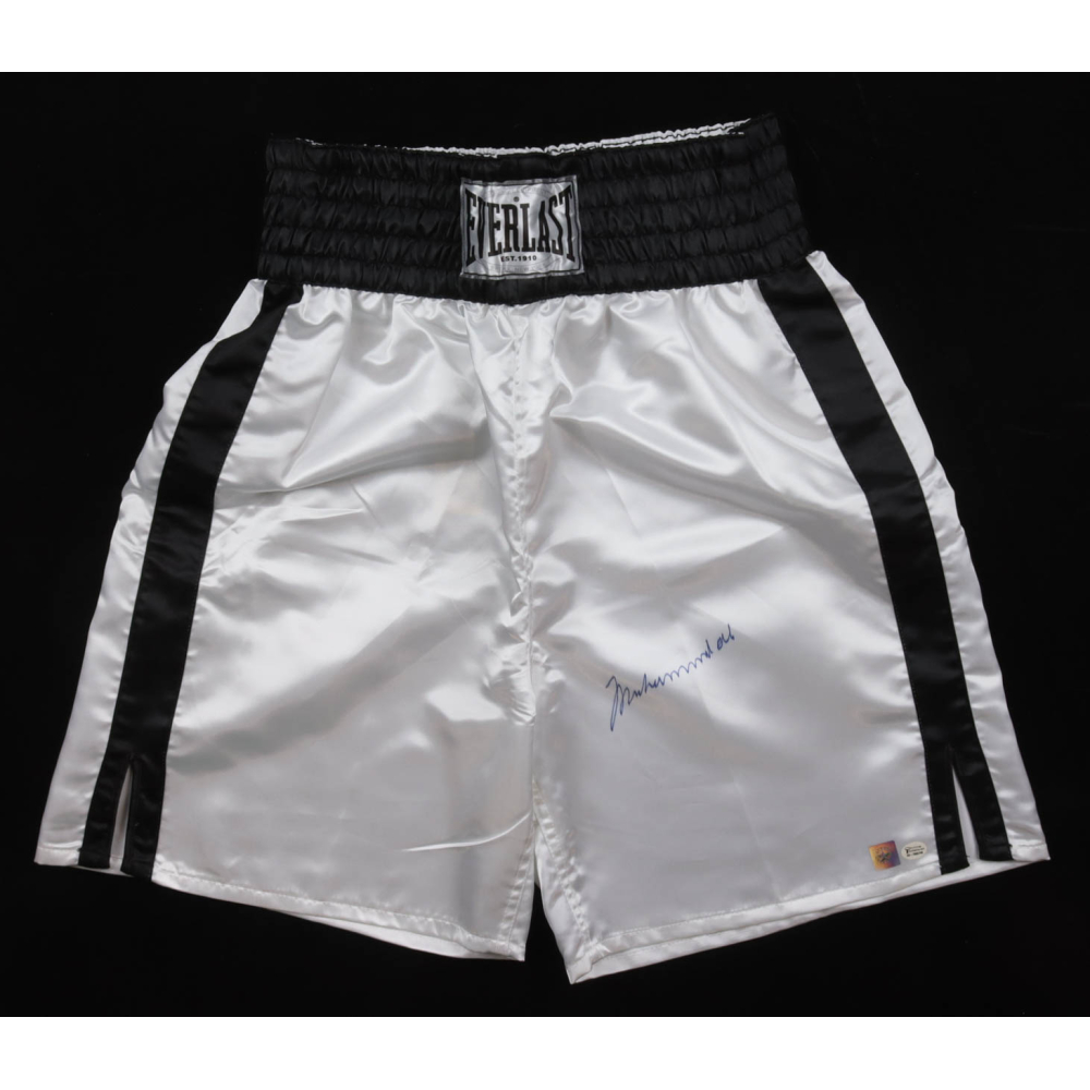 Muhammad Ali Signed Everlast Boxing Trunks (Online Authentics ...
