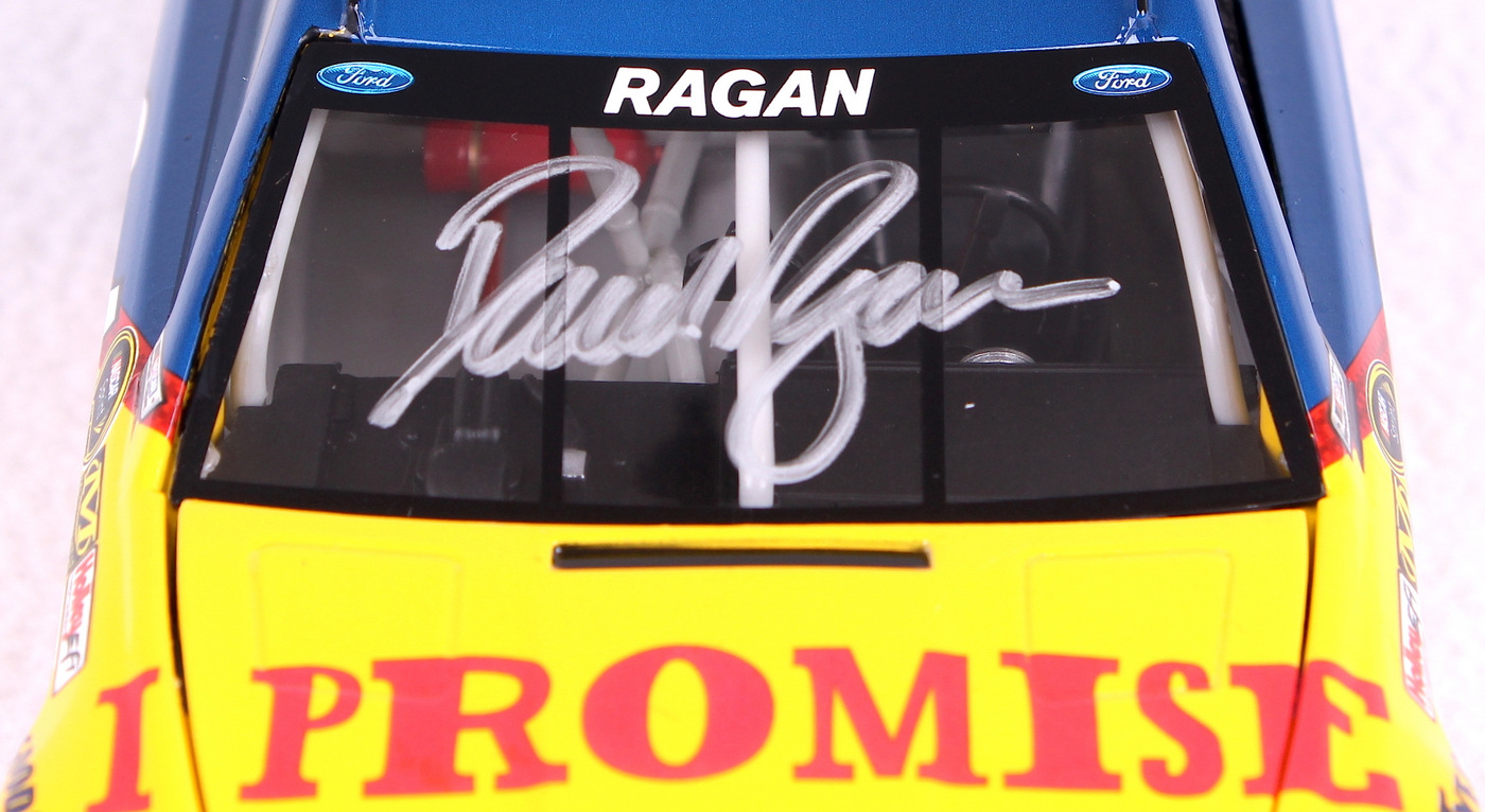 David Ragan Signed NASCAR #34 CSX 2014 Fusion 1:24 Lionel Racing ...