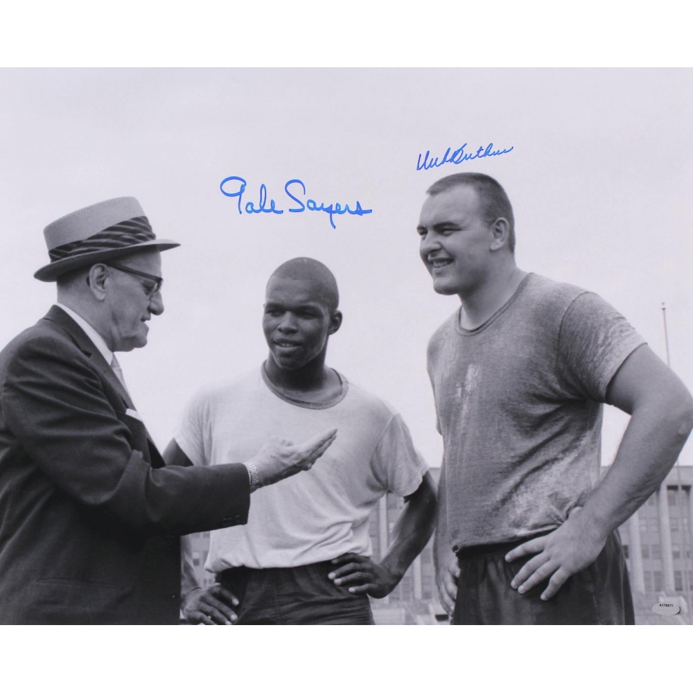 Gale Sayers & Dick Butkus Signed Bears 16x20 Photo with George Halas ...