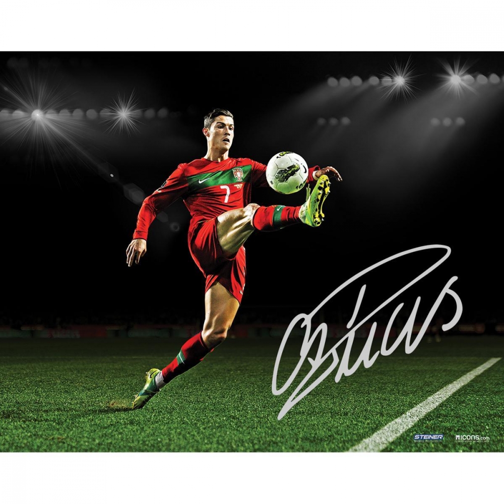 Cristiano Ronaldo Signed Portugal 16x20 Photo (Icons COA) | Pristine ...