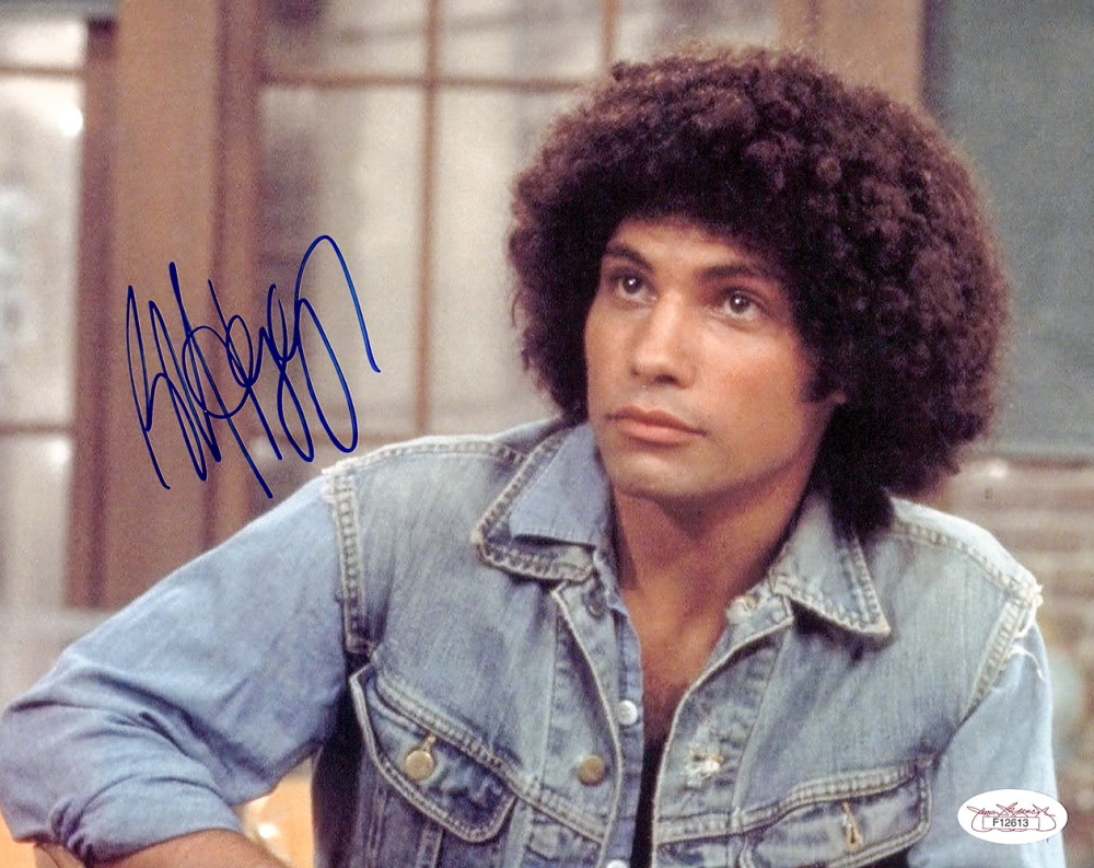 Robert Hegyes Signed "Welcome Back, Kotter" 8x10 Photo (JSA COA) | Pristine Auction