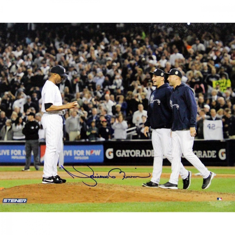 Mariano Rivera Signed Yankees 8x10 Photo (Steiner COA) | Pristine Auction