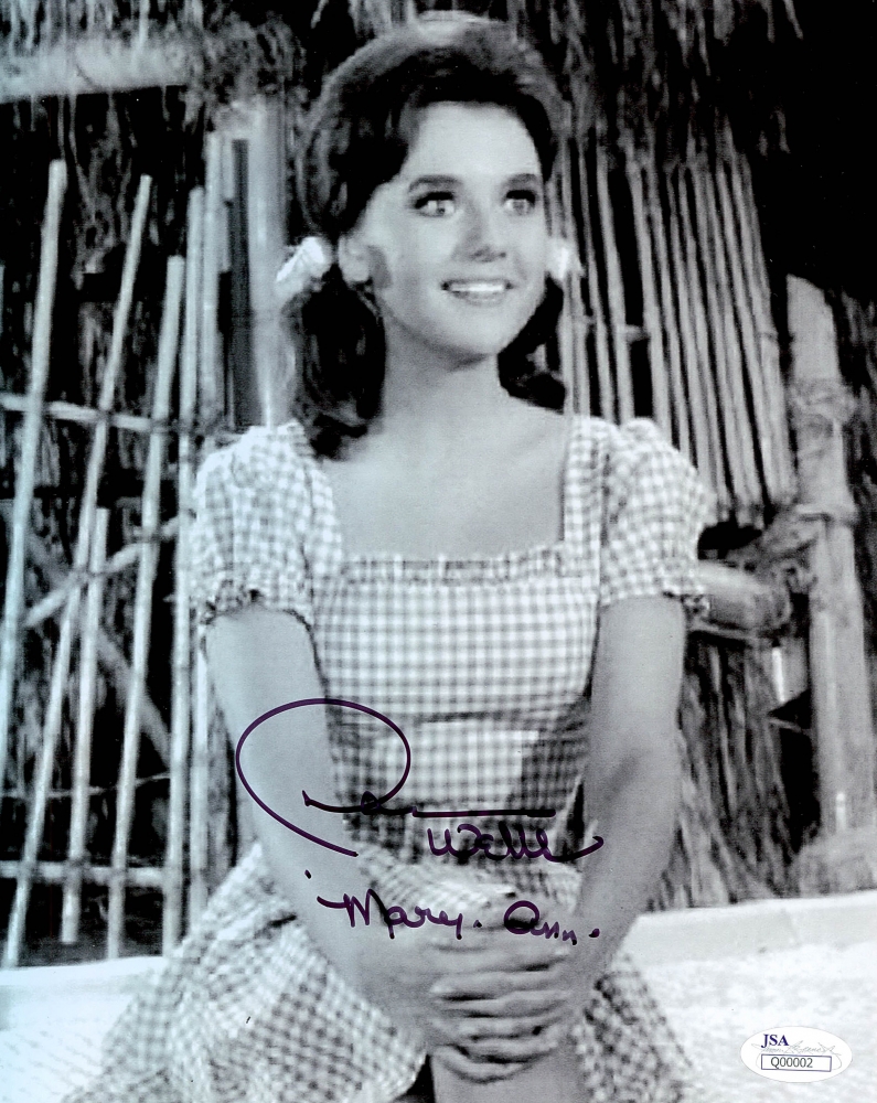 Dawn Wells Signed "Gilligan's Island " 8x10 Photo Inscribed "Mary Ann ...