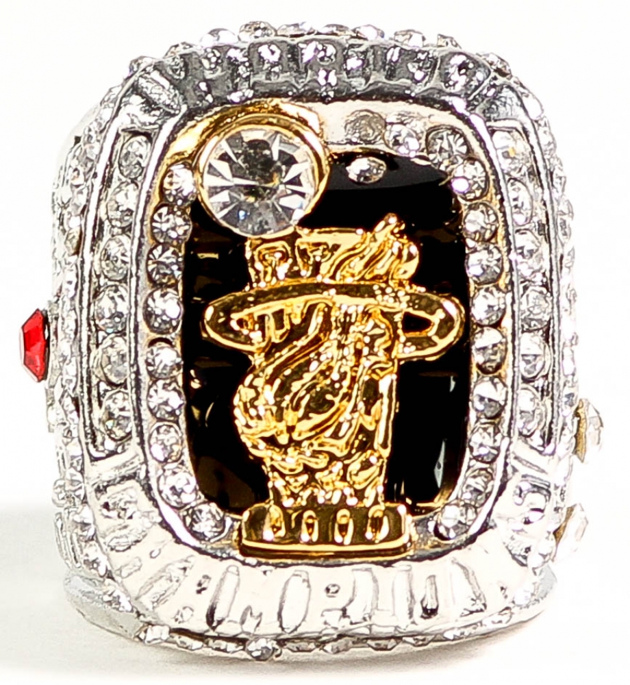LeBron James Miami Heat 2012 Replica NBA Championship Ring | Pristine ...