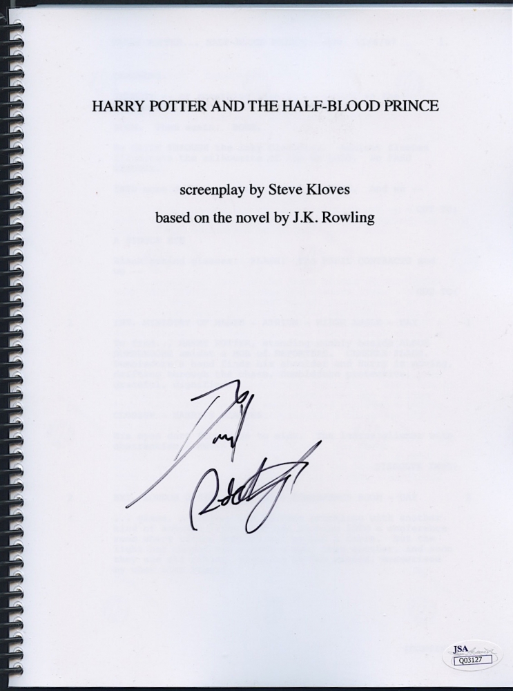 Daniel Radcliffe Signed Complete Set of (8) "Harry Potter" Full Movie ...
