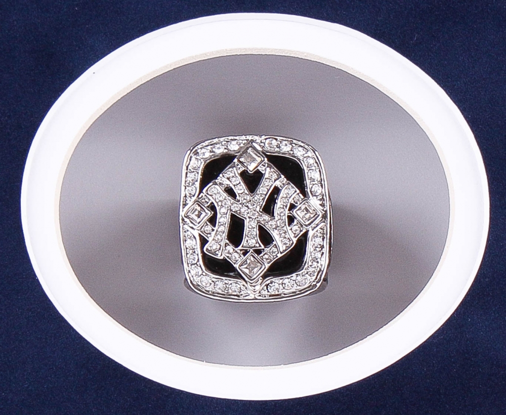 Derek Jeter Yankees 13x21 Custom Framed 2009 World Series Championship ...