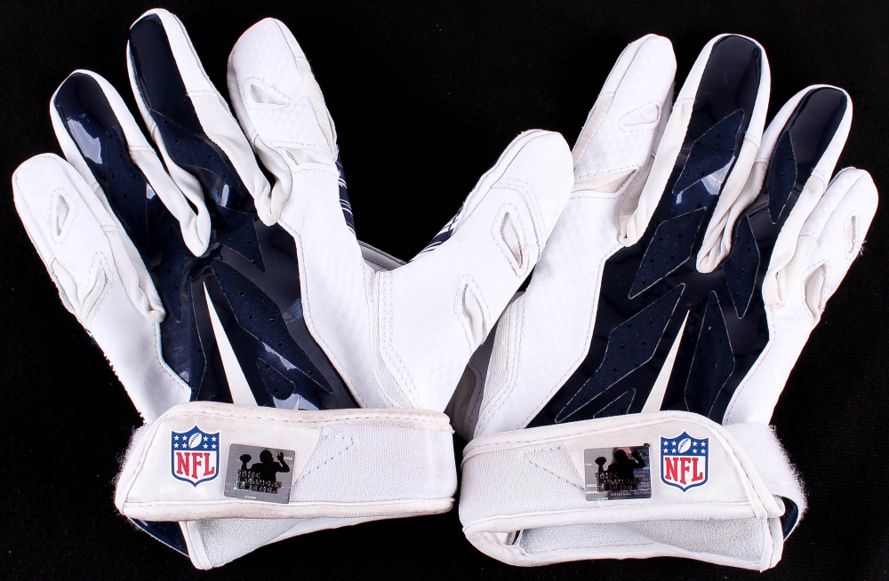 Pair of (2) David Fluellen Titans Game-Used Gloves (The Players Locker ...