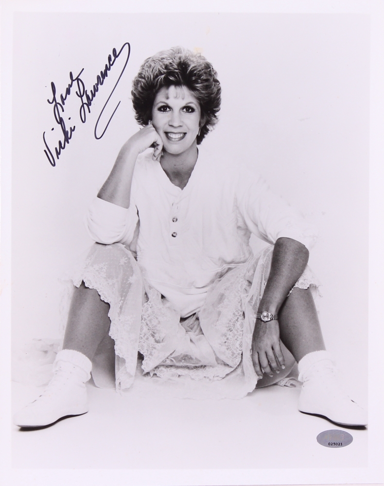 Vicki Lawrence Signed 8x10 Photo Inscribed "Love" (FSC COA) | Pristine ...