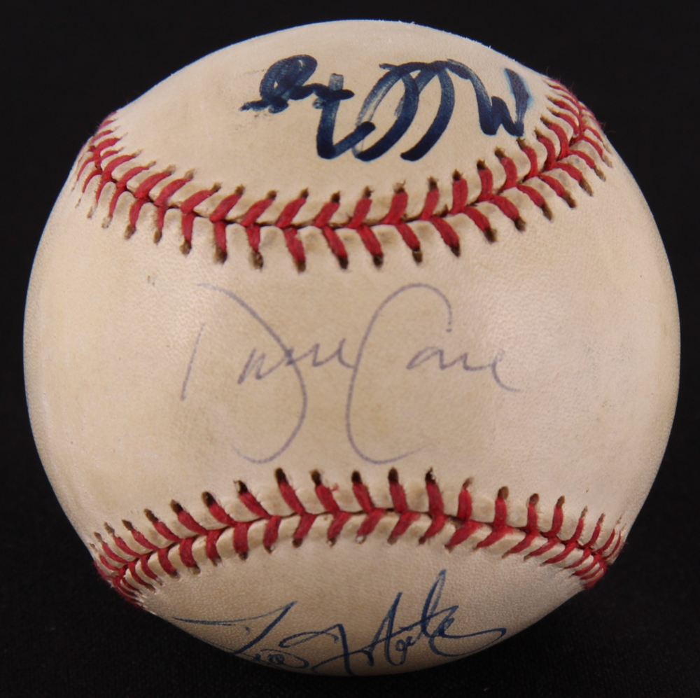 Who’s autograph? On a National League ball : r/whatisthisthing