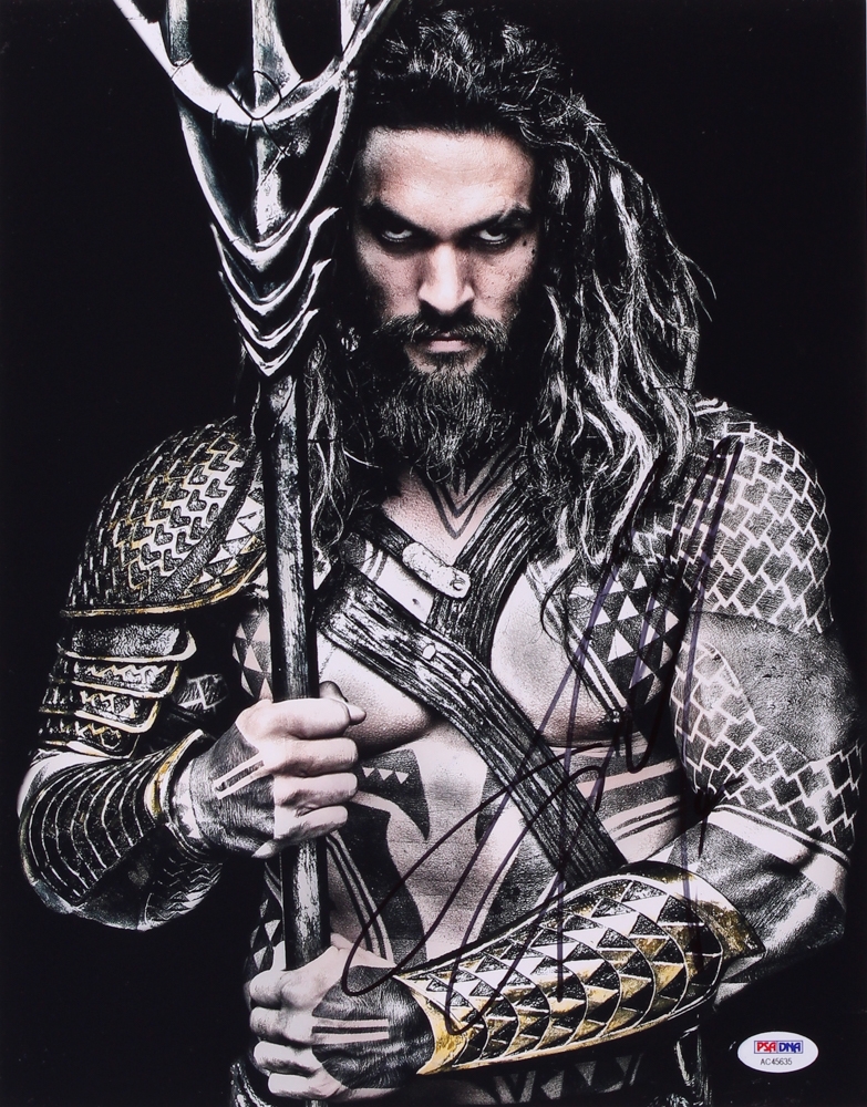 Jason Momoa Signed "Aquaman" 11x14 Photo (PSA COA) | Pristine Auction