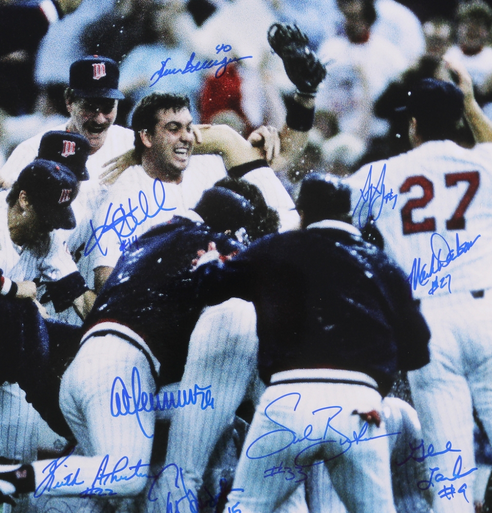1987 Twins World Series Champions 16x20 Photo Team Signed by (10) with ...