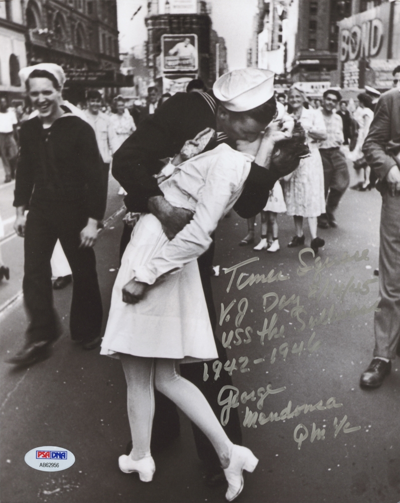 Sailor from World War II kissing photo dies at age 95 | WWII Forums