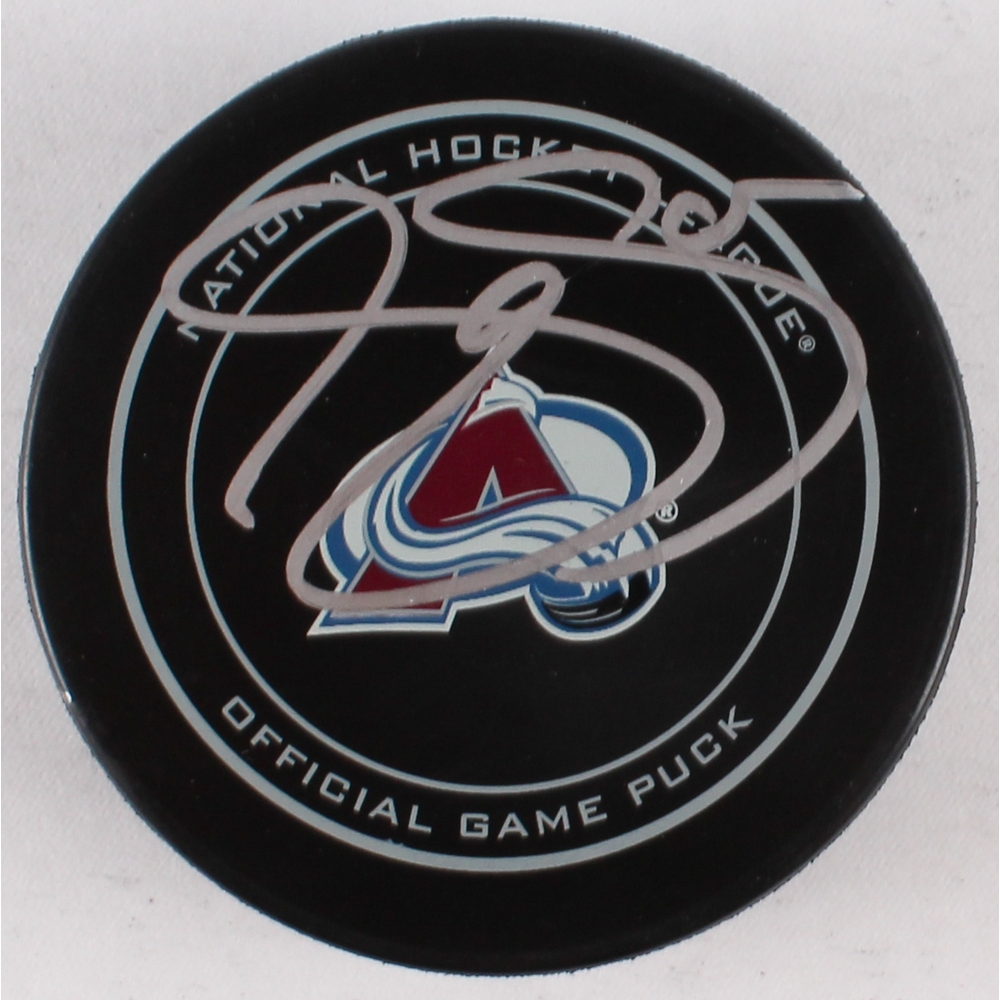 Joe Sakic Signed Avalanche Logo Hockey Puck (Beckett COA) | Pristine ...