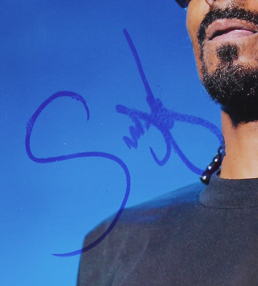 Snoop Dogg Signed 11x14 Photo (Beckett COA) | Pristine Auction