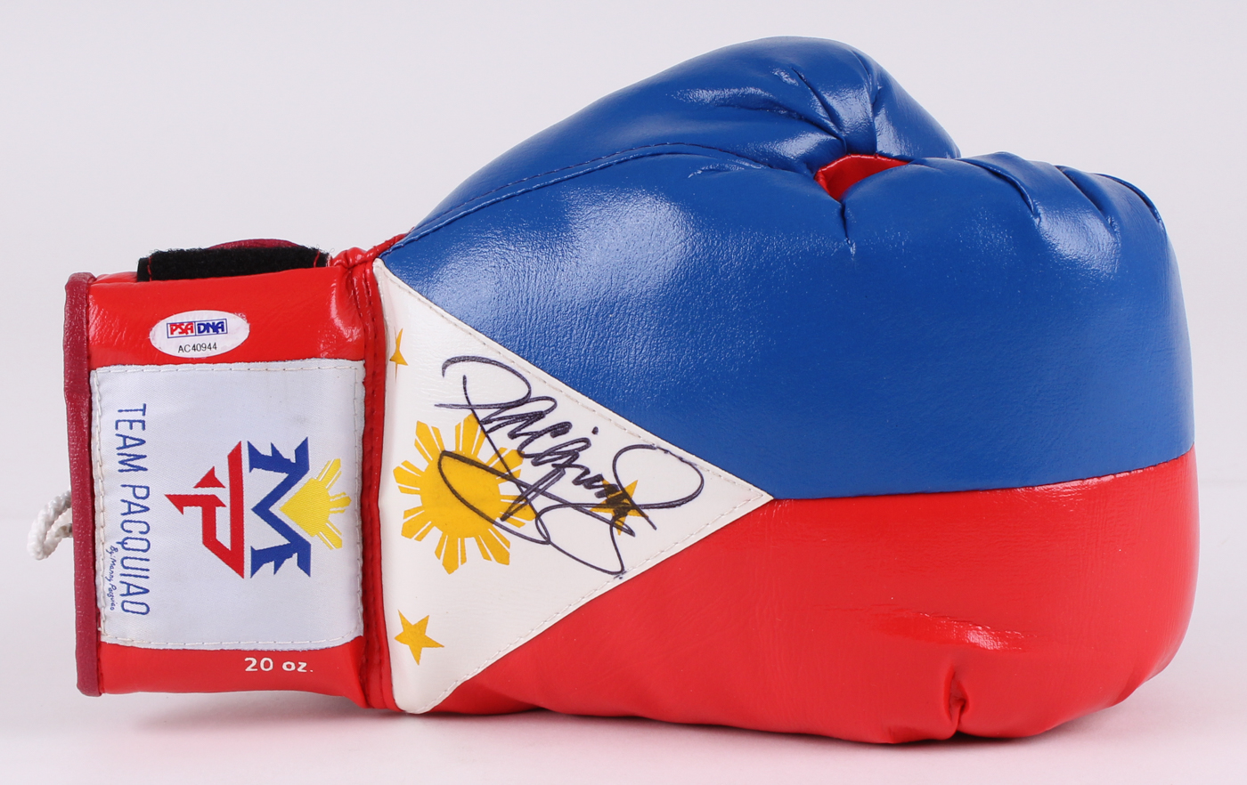 Manny Pacquiao Signed "Flag of the Philippines" Boxing Glove (PSA COA ...
