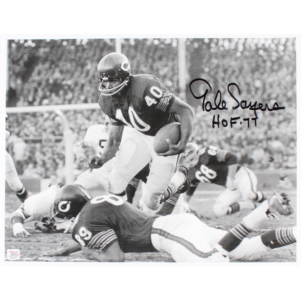 Gale Sayers Signed Bears 11x14 Photo Inscribed "HOF 77" (Autograph ...