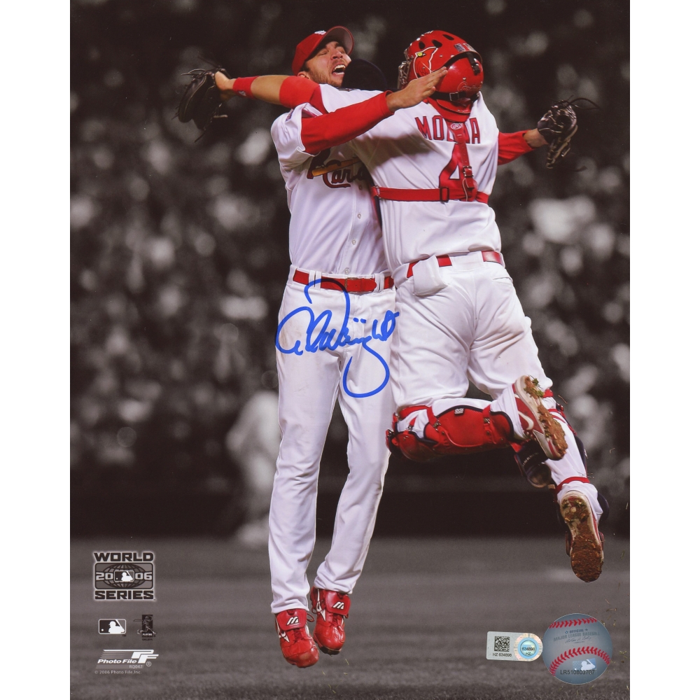 Adam Wainwright Signed Cardinals 8"x 10" Photo (MLB Hologram ...