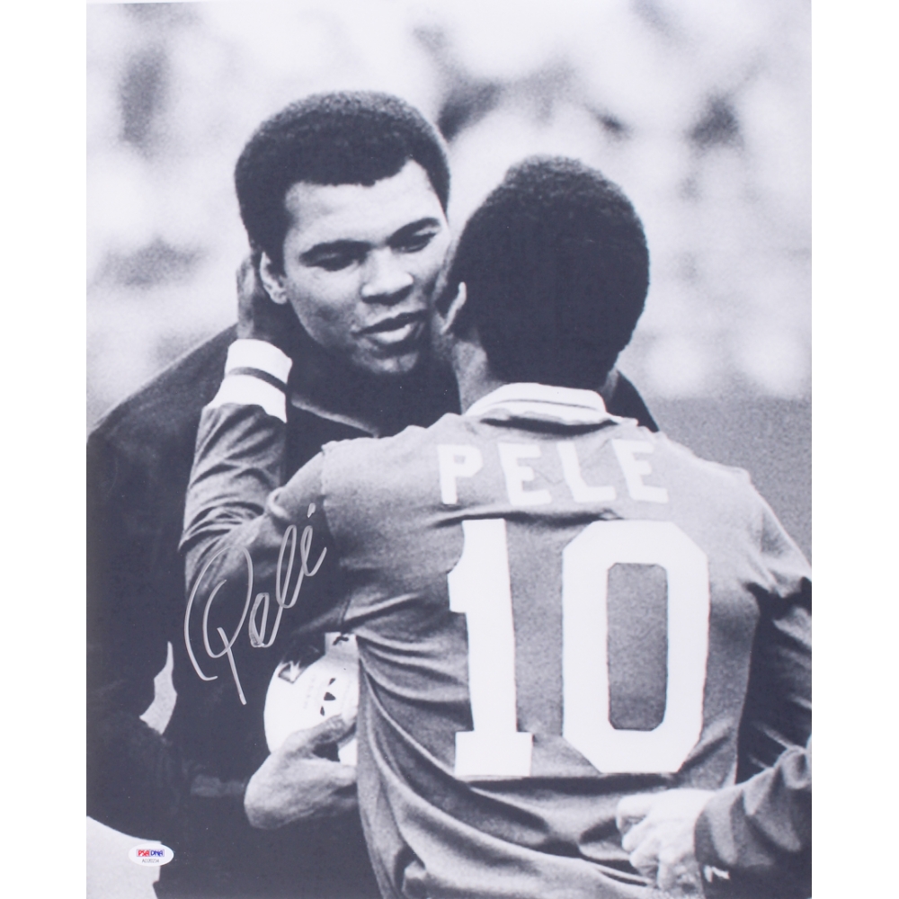 Pele Signed Cosmos 16x20 Photo with Muhammad Ali (PSA Hologram ...