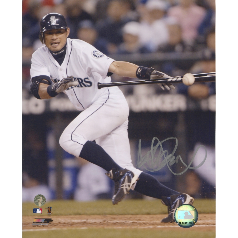 Ichiro Suzuki Signed Mariners 8x10 Photo (Ichiro Hologram & COA ...