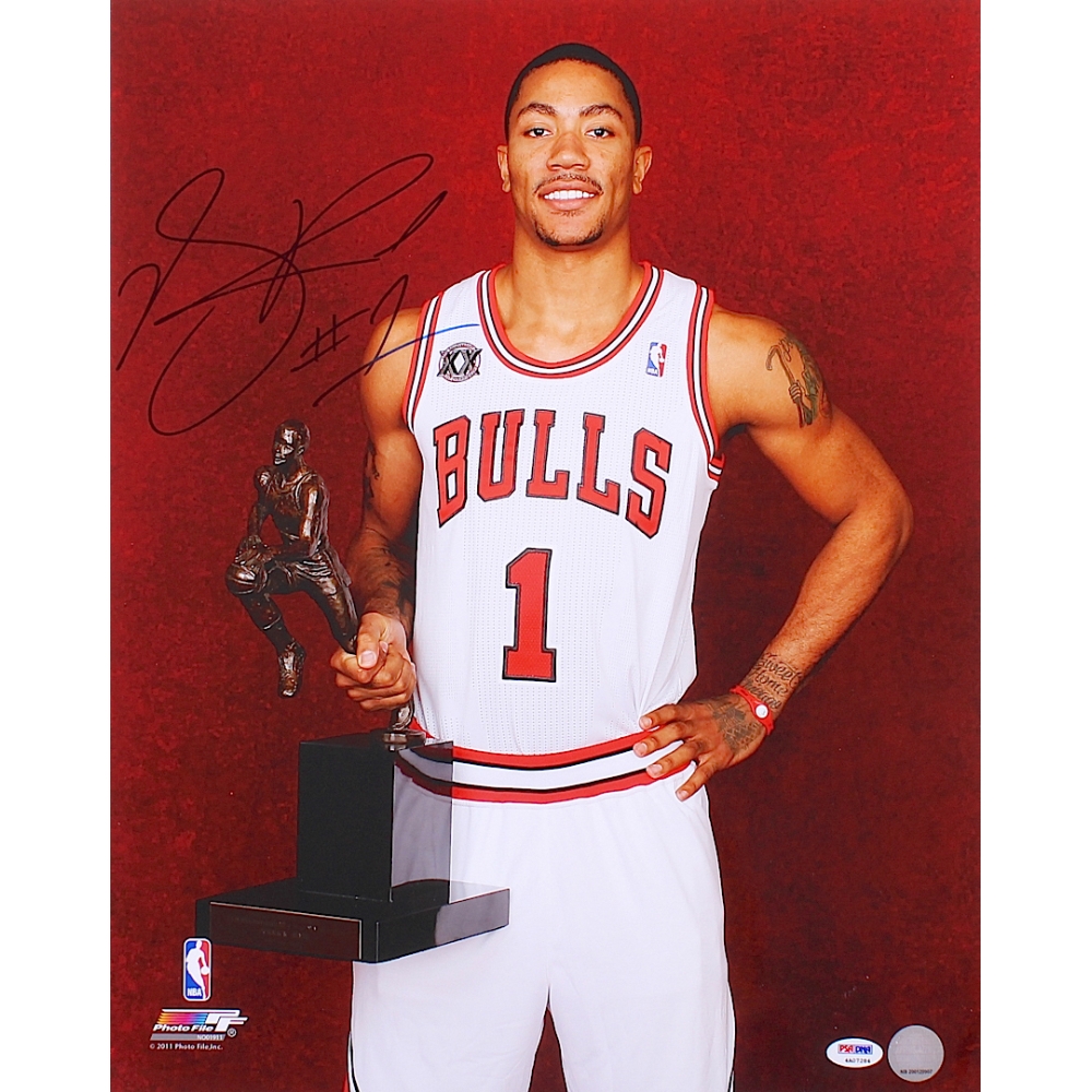 Derrick Rose Signed Bulls 2011 NBA MVP 16x20 Photo (PSA COA) | Pristine ...