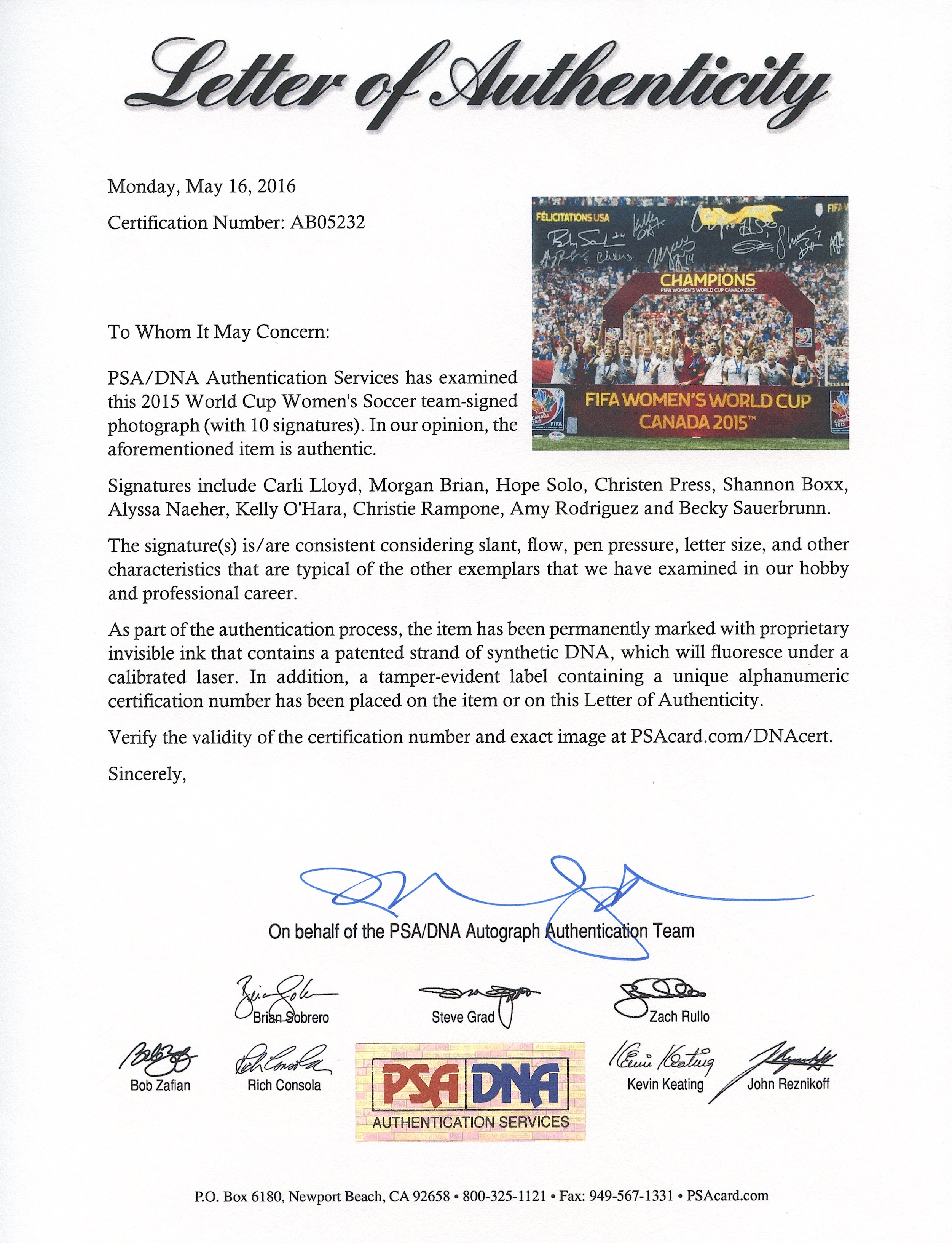 2015 Team USA Women's Soccer World Cup 16x20 Photo Signed by (10) with ...