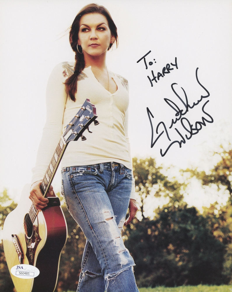 Gretchen Wilson Signed 8x10 Photo (JSA COA) | Pristine Auction