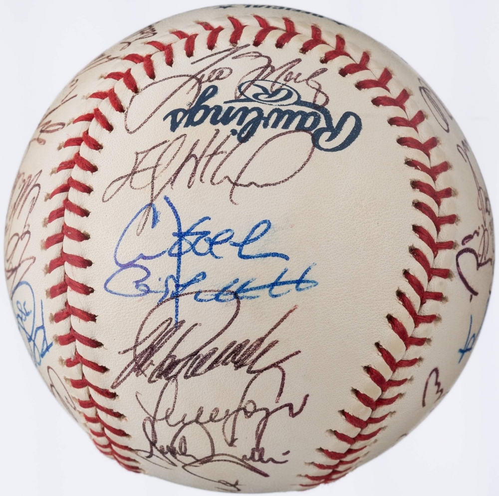 2001 Yankees OML Baseball Team-Signed by (31) with Derek Jeter, Mariano Rivera, Joe Torre ...