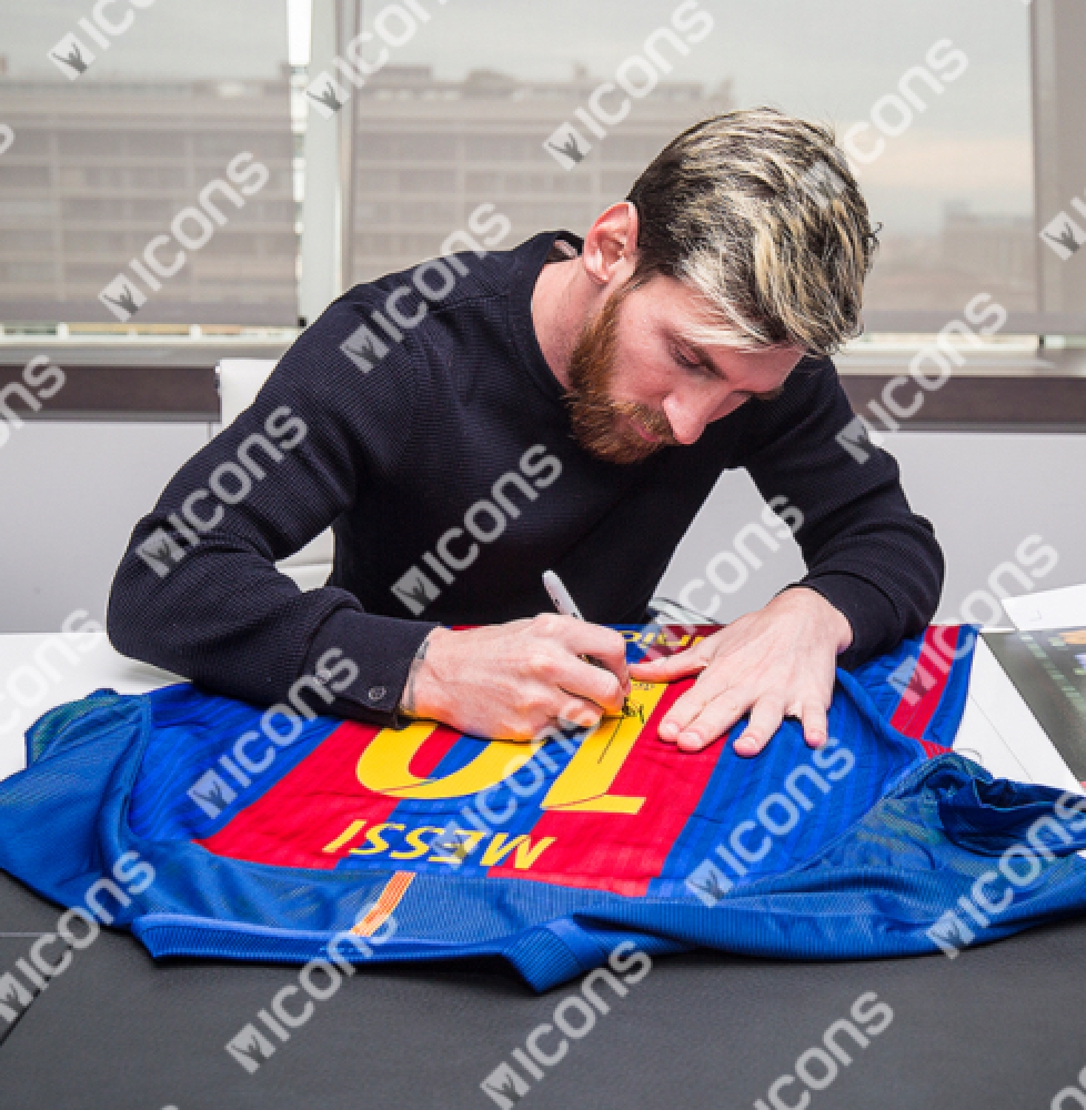 Lionel Messi Signed Barcelona Jersey (Messi COA) | Pristine Auction