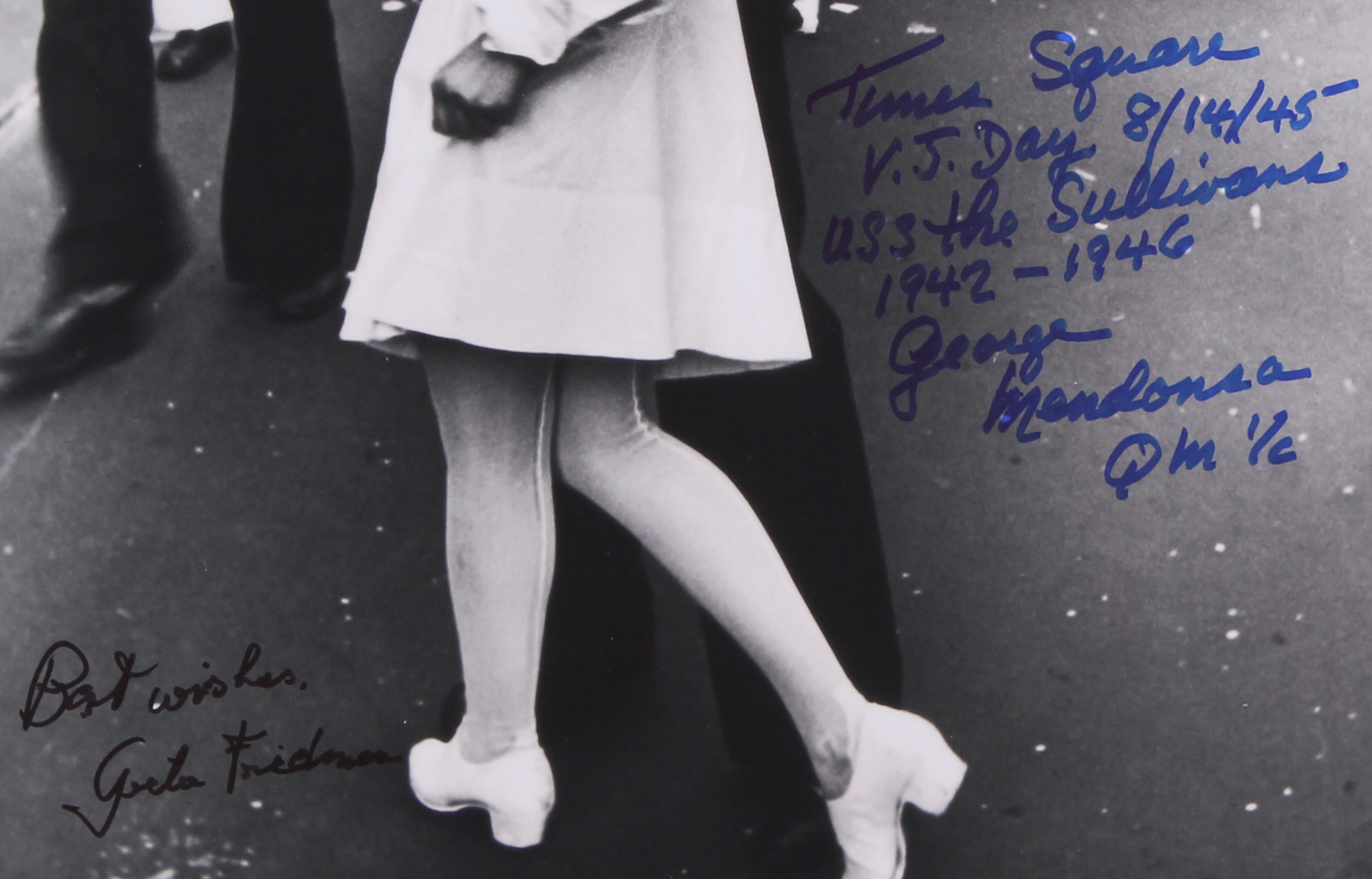 George Mendonsa & Greta Friedman Signed "V-J Day in Times Square" 11x14 ...