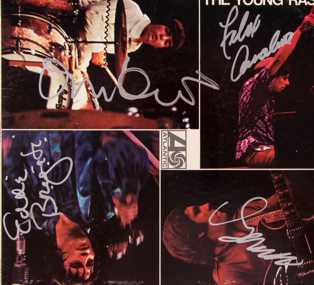 1967 "The Young Rascals" Vinyl Record Album Band Signed by (4) with ...