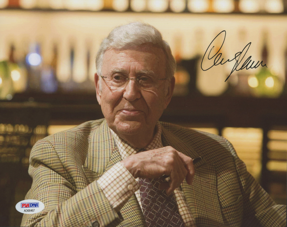 Carl Reiner Signed "Ocean's Eleven" 8x10 Photo (PSA COA) | Pristine Auction