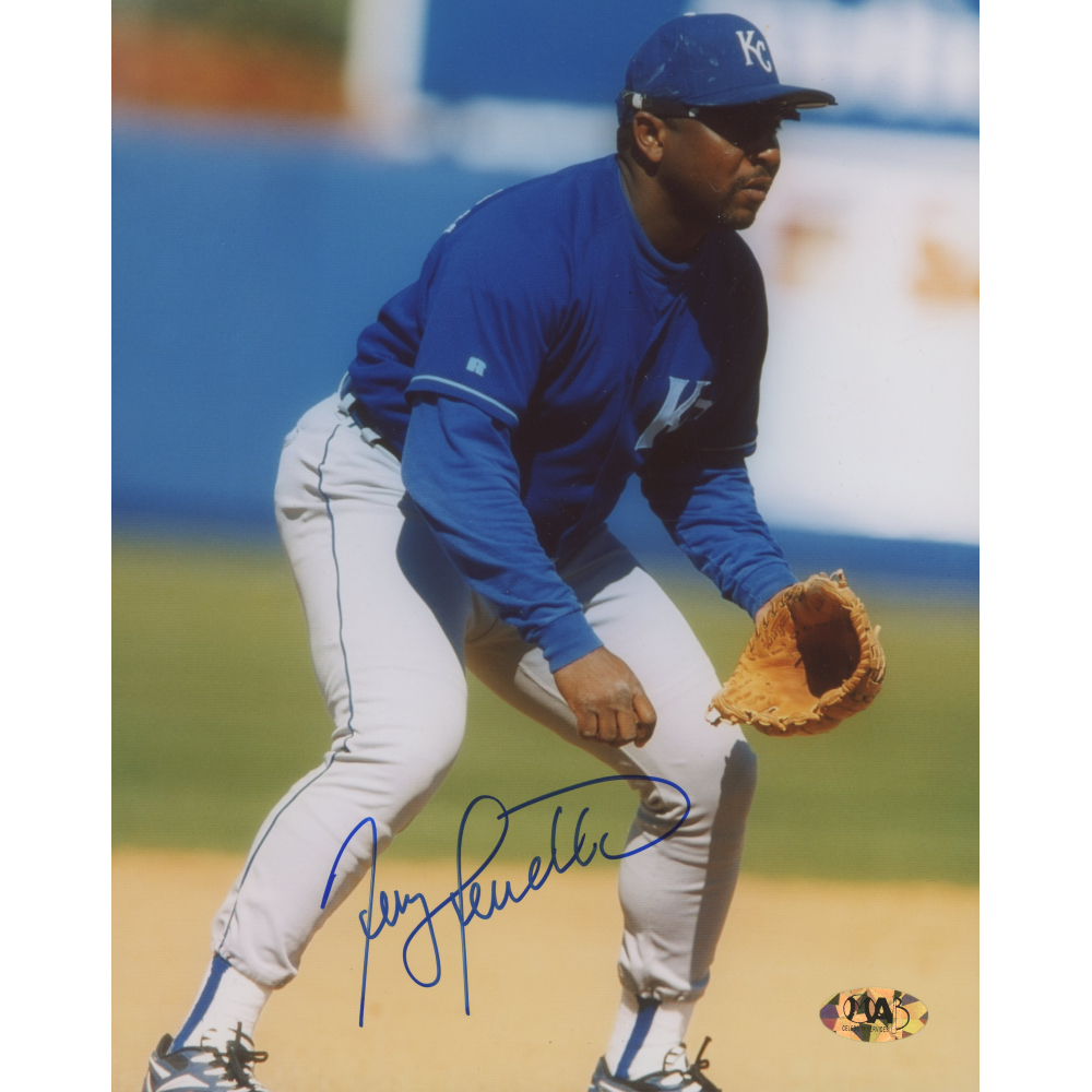 Terry Pendleton Signed Royals 8x10 Photo (MAB Hologram) | Pristine Auction
