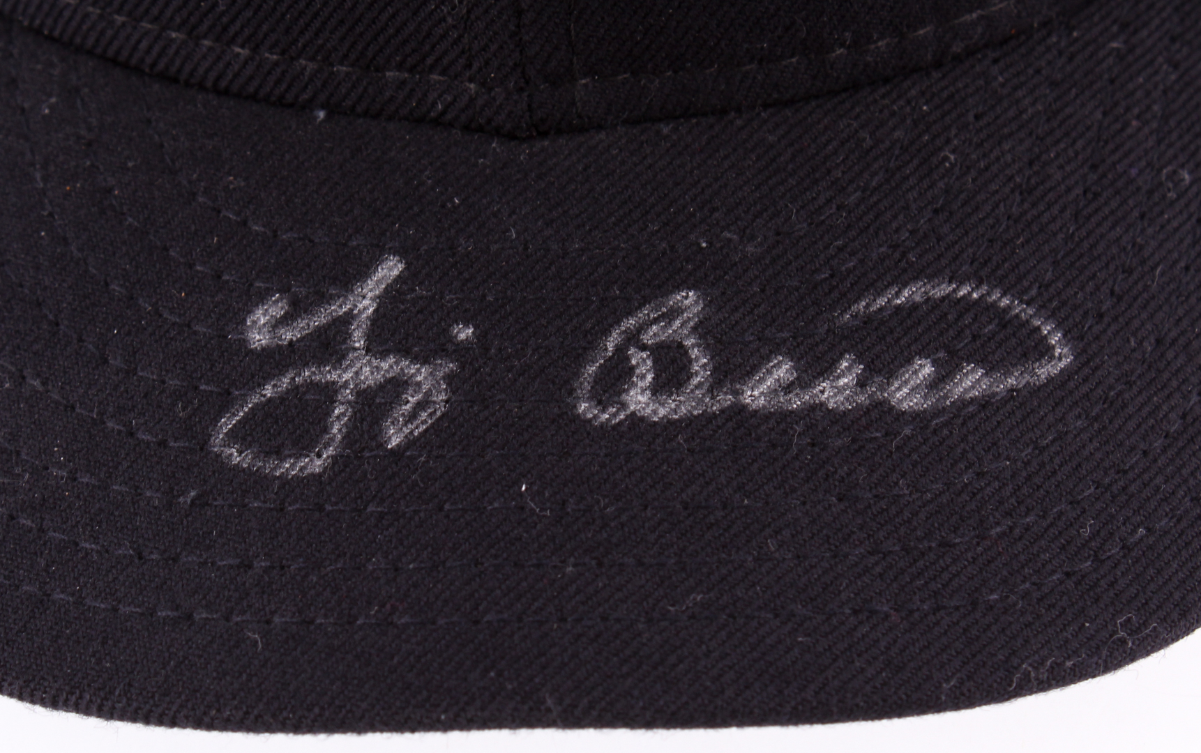 Yogi Berra Signed Yankees New Era 59FIFTY Hat with Display Case (PSA ...