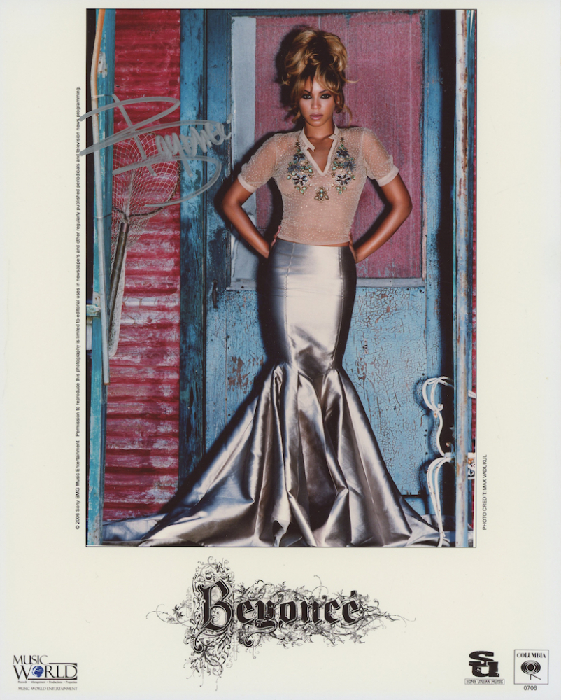 Beyonce Signed 8x10 Photo (JSA LOA) | Pristine Auction
