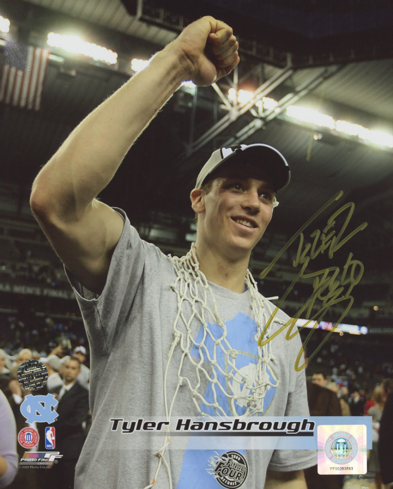 Tyler Hansbrough Signed North Carolina Tar Heels 8x10 Photo (Legends ...