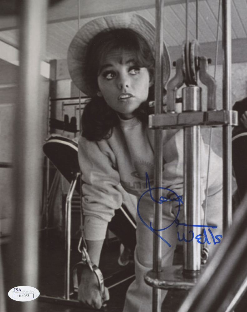 Dawn Wells Signed 8x10 Photo Inscribed "Love" (JSA COA) | Pristine Auction