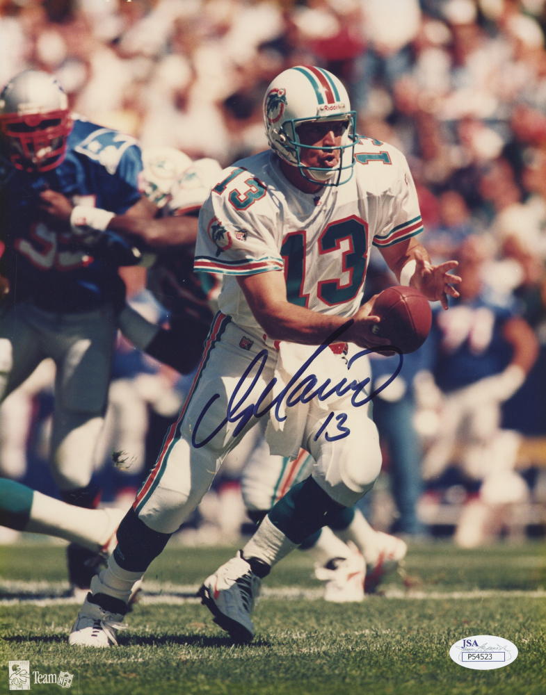 Dan Marino Signed Dolphins 8x10 Photo (JSA Hologram) | Pristine Auction