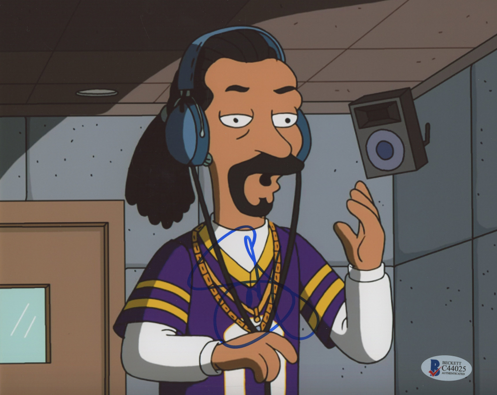 Snoop Dogg Signed "Simpsons" 8x10 Photo (Beckett COA) | Pristine Auction
