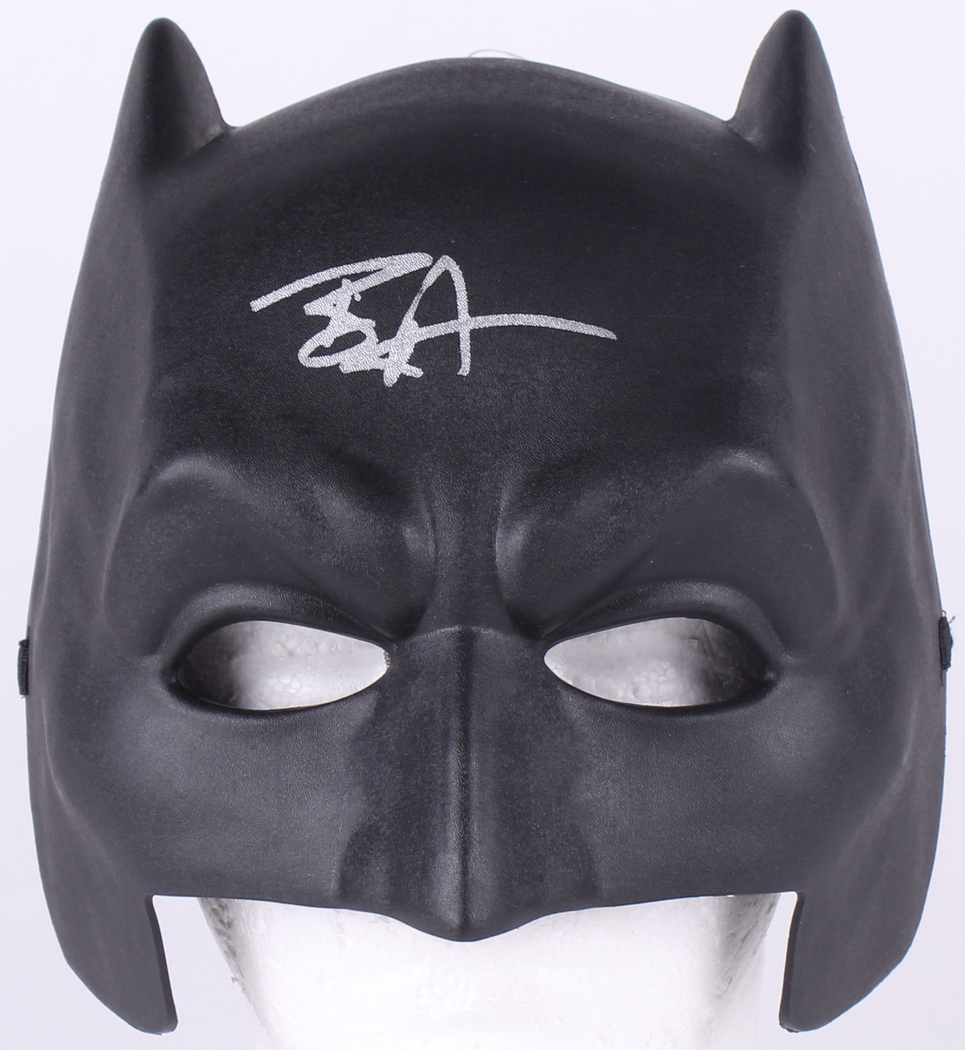 Ben Affleck Signed Full-Size Batman Mask (Beckett Hologram) | Pristine ...