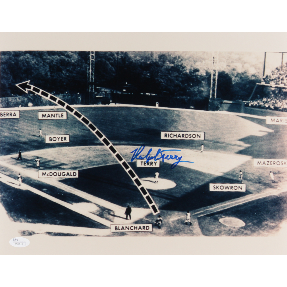 Ralph Terry Signed Yankees 11x14 Photo (JSA COA) | Pristine Auction