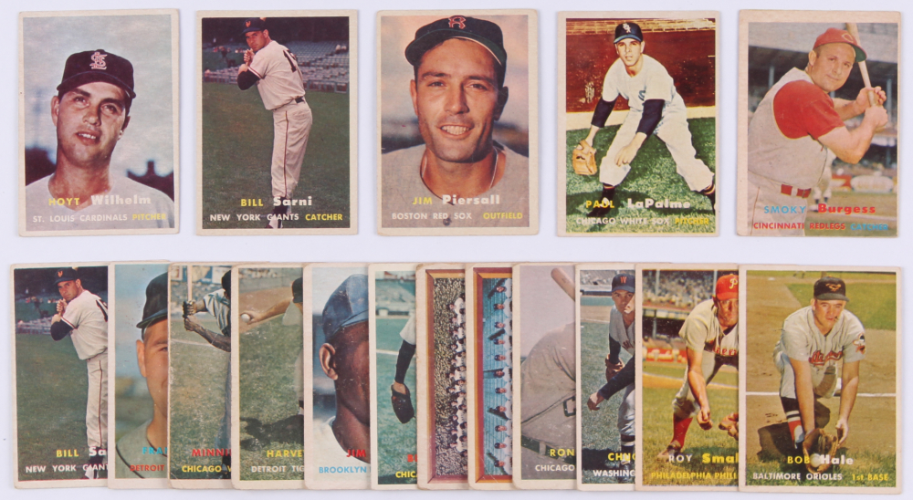 Lot of (17) 1957 Topps Baseball Cards with #203 Hoyt Wilhelm, #344 Paul ...